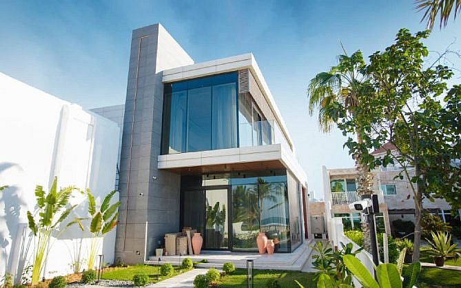 Areas to Buy Villas in JVC: District 12, District 10 and More | dubizzle