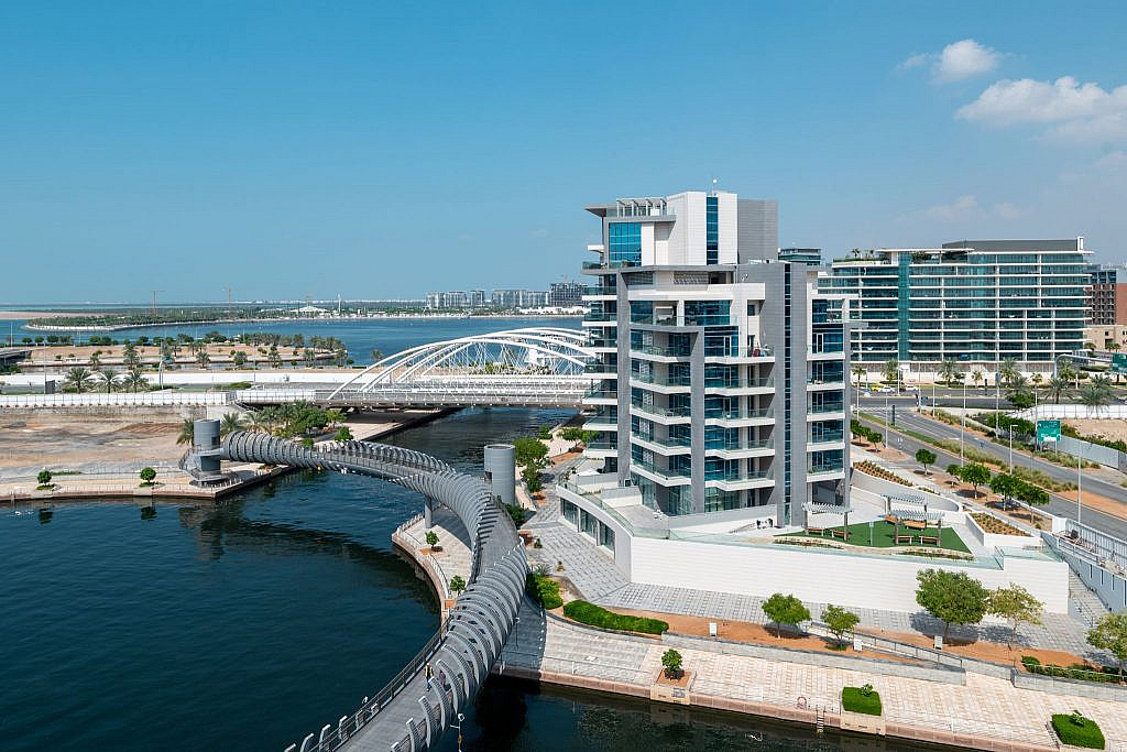 List of Top Areas to Rent Townhouses near Yas Mall | dubizzle