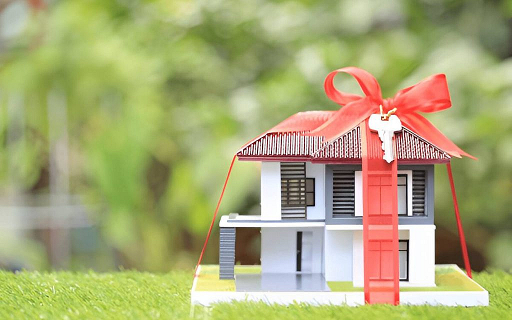 Amazing Deal Closing Gift Ideas for Real Estate Agents | dubizzle