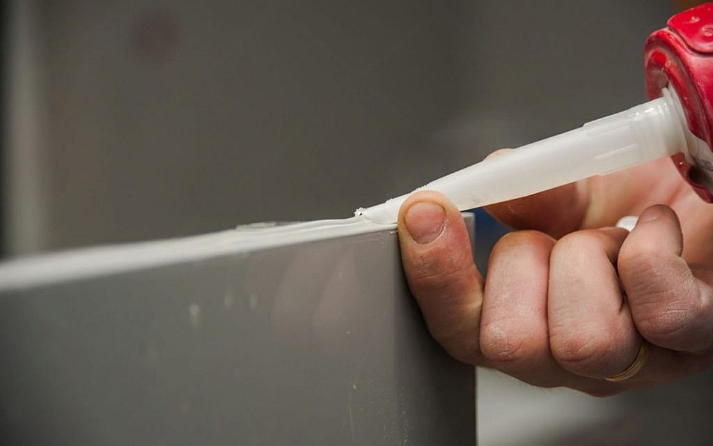 Drafty Window Solution: Caulk, Sealant & More | dubizzle